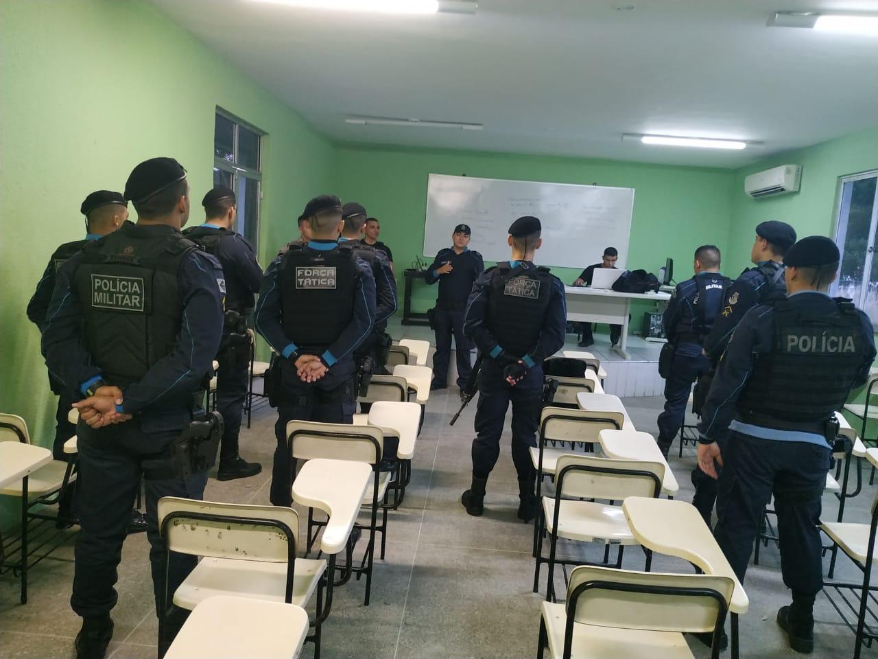 Capacitação continuada para as equipes de Força Tática do 18° BPM ...
