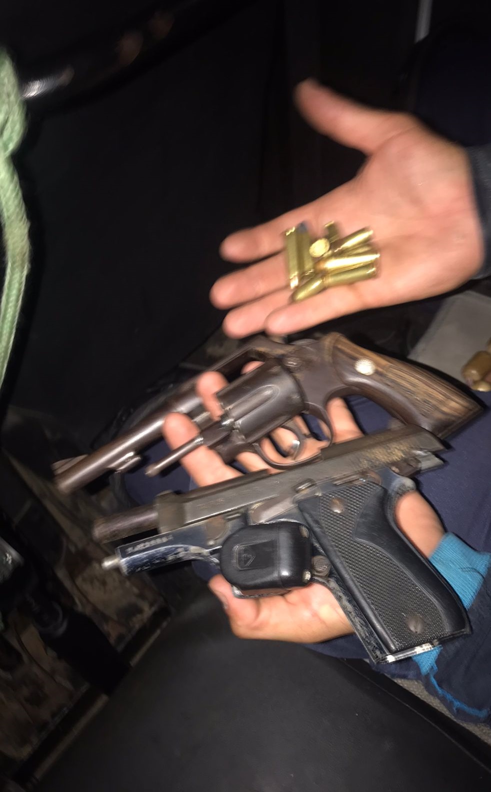 Pmce Captura Grupo Com Duas Armas De Fogo No Conjunto Palmeiras