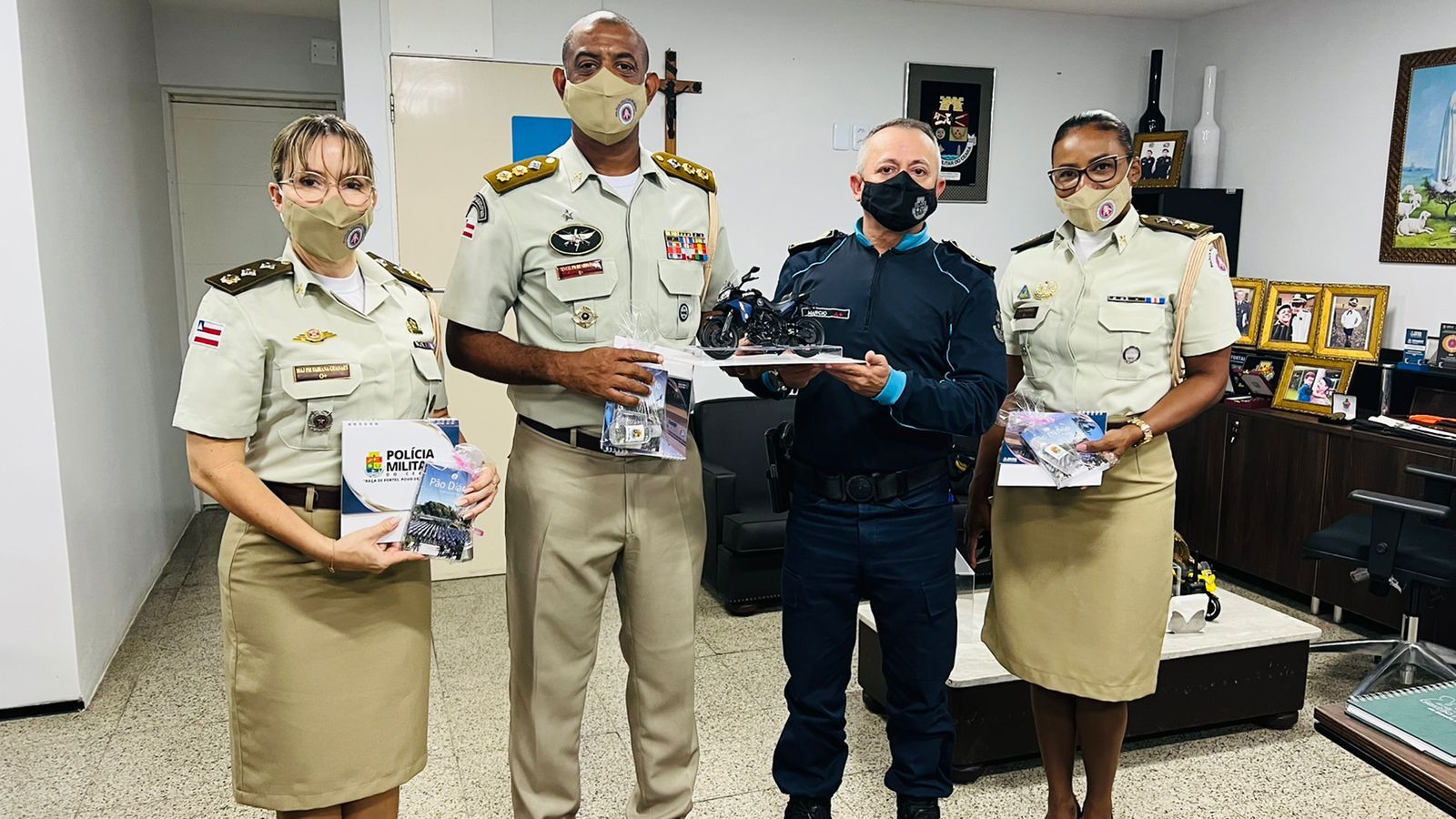 Comitiva de oficiais da PMBA é recepcionada durante visita técnica à ...