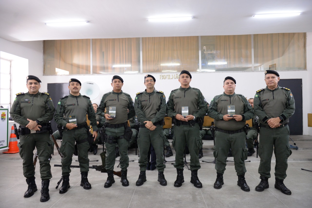 CPE realiza solenidade de policial destaque e homenageia PMs de suas ...