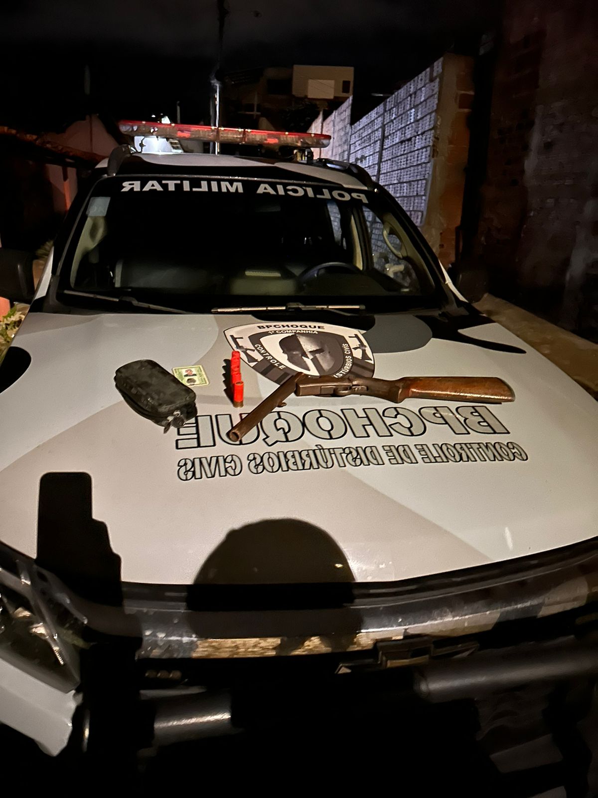 Equipe de CDC do Choque da PMCE prende homem armado em reforço de ...